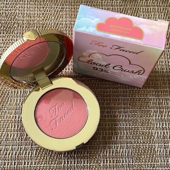 Too Faced | Makeup | Bnib Too Faced Cloud Crush Blurring Blush | Poshmark